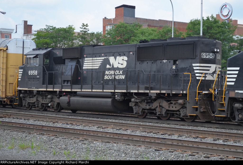 NS 6958